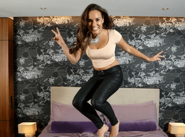 Kristie Bennett | Booking Agent | Talent Roster | MN2S