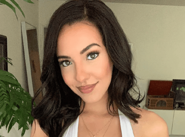 Charli Burnett | Booking Agent | Talent Roster | MN2S