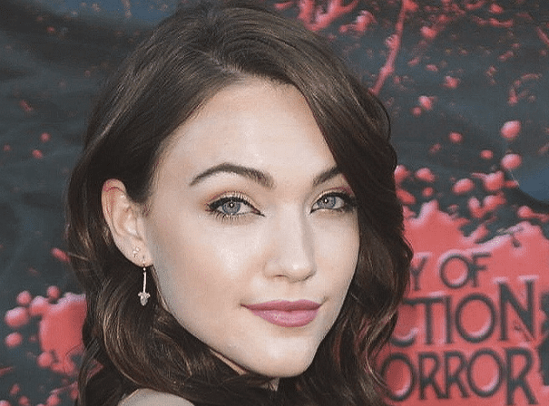 Violett Beane | Booking Agent | Talent Roster | MN2S